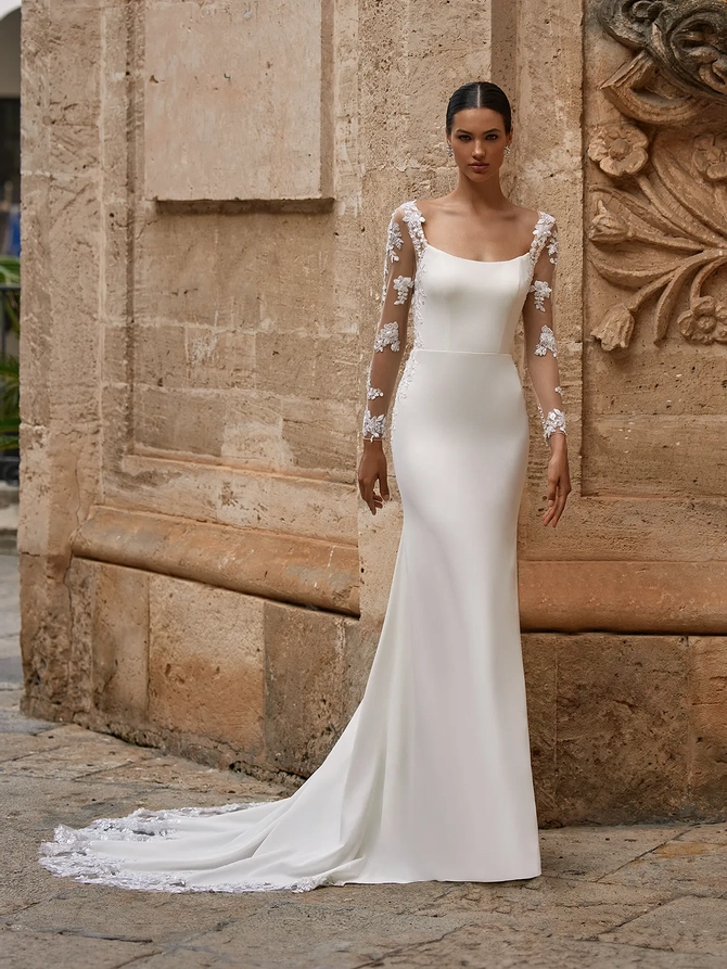 Moonlight Tango - T126 | White House Bridal