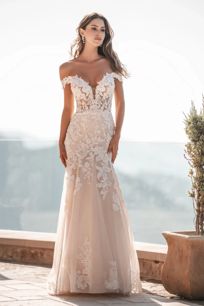 Allure - A1202 | The Country Bride Inc.