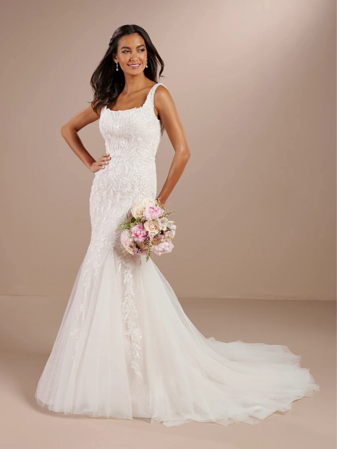 Christina Wu - 15873 | Violets Boutique and Formal