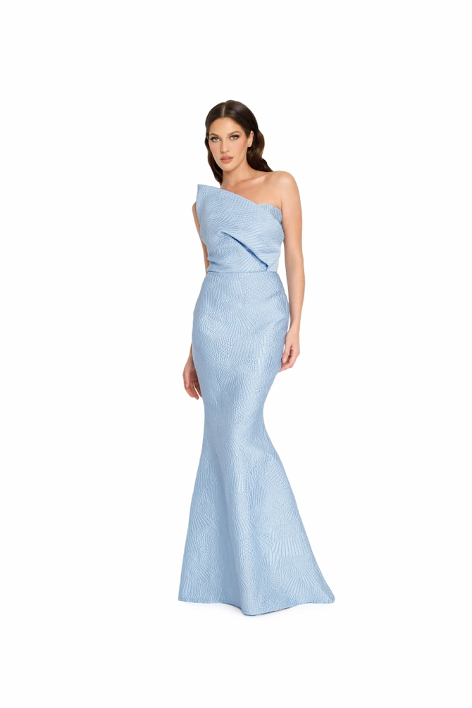 Nicole Bakti - 7279 | The Bride & Groom
