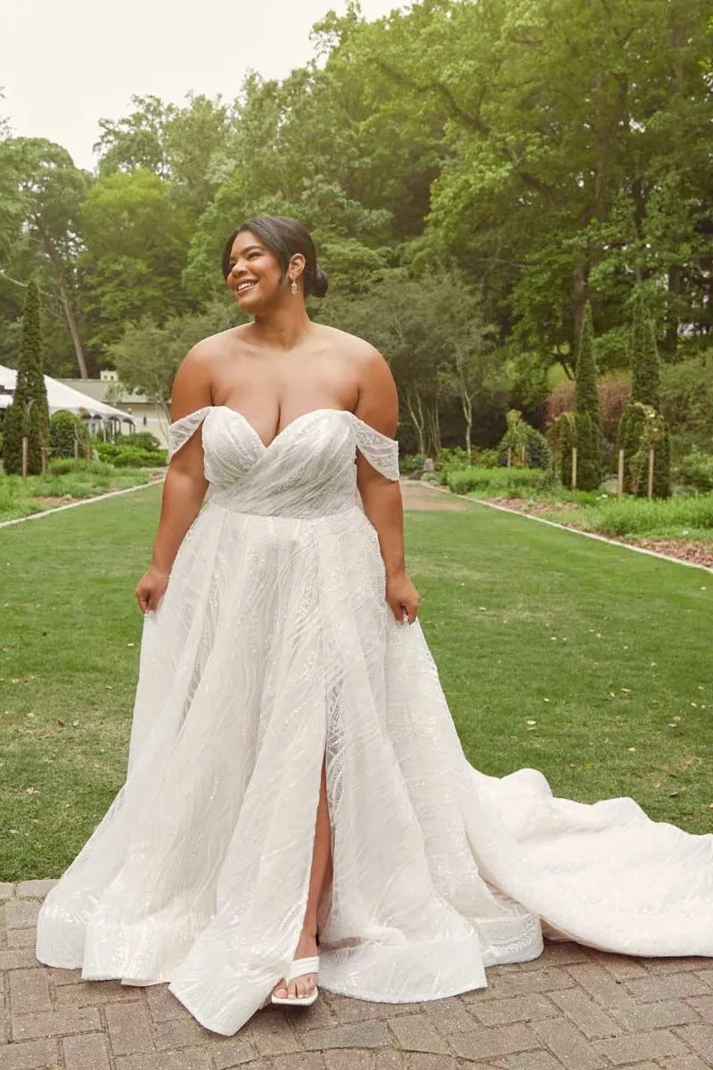 Essense of Australia Plus Size Every Body Every Bride Fall 2023 Plus ...
