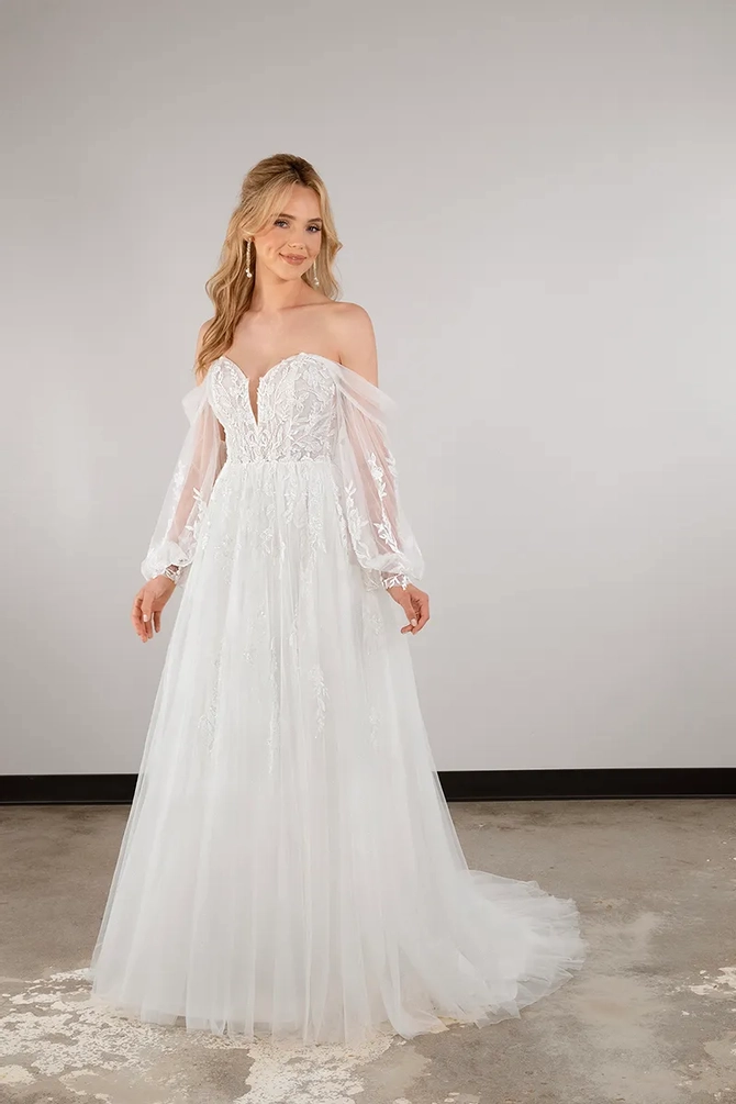 Essense of Australia - D3906 | White Wisteria Bridal Boutique