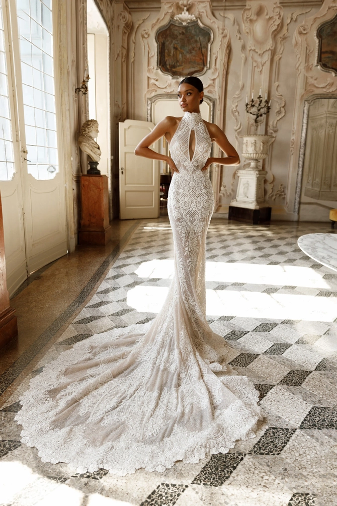 Oksana Mukha - Deborah | The Ultimate