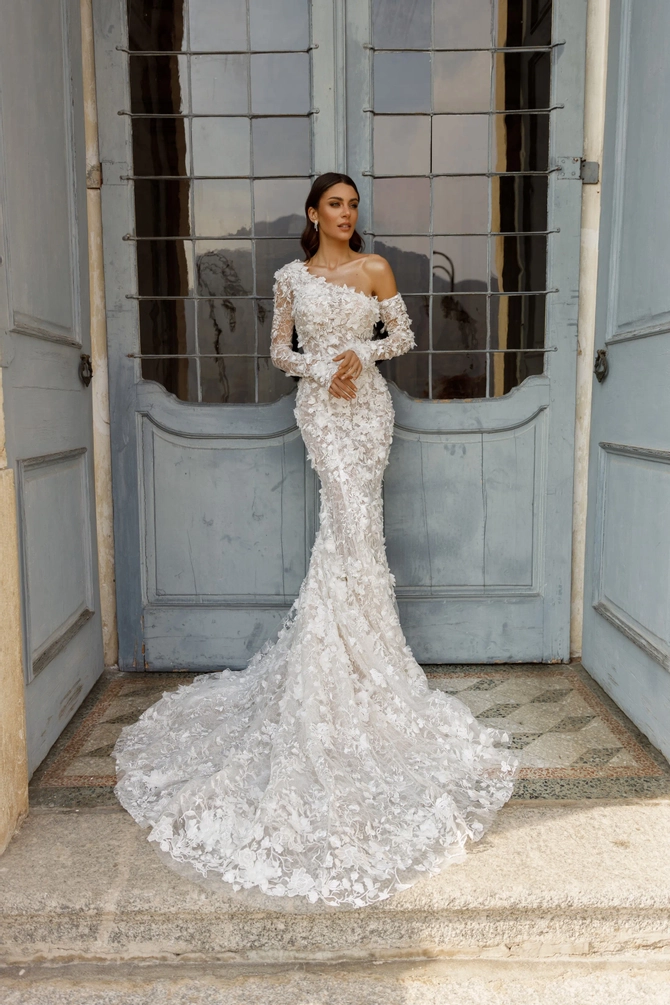 Oksana Mukha - Harper | The Ultimate