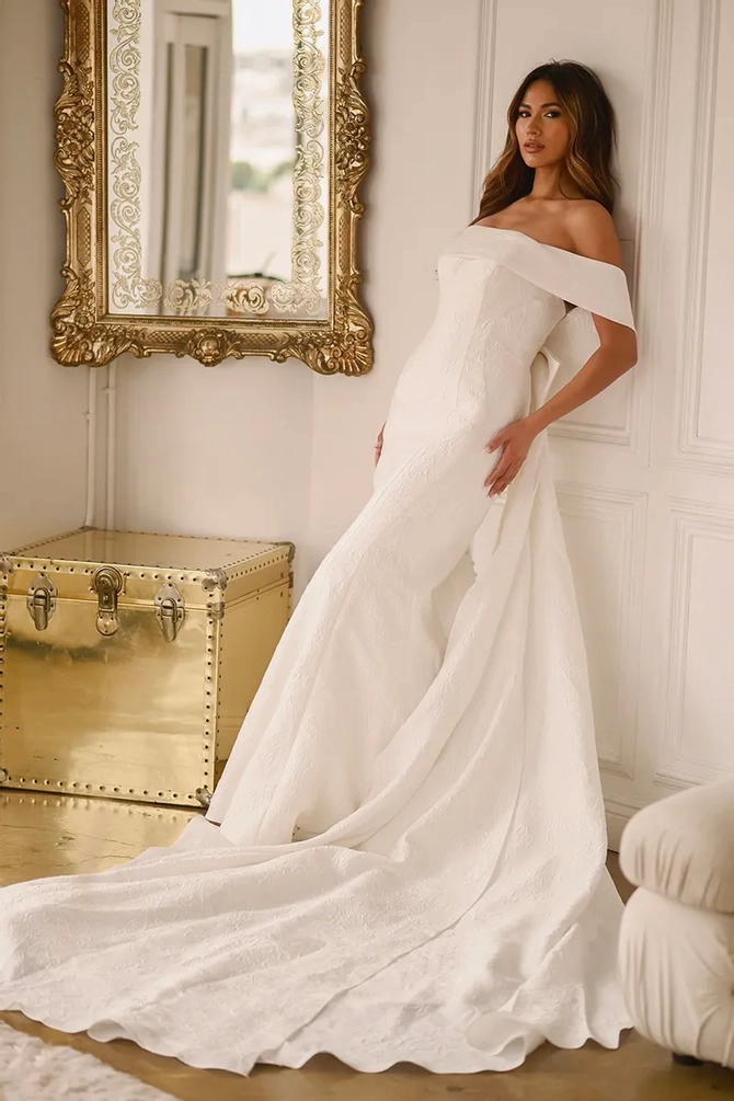 Martina Liana - 1619 | Town and Country Bridal