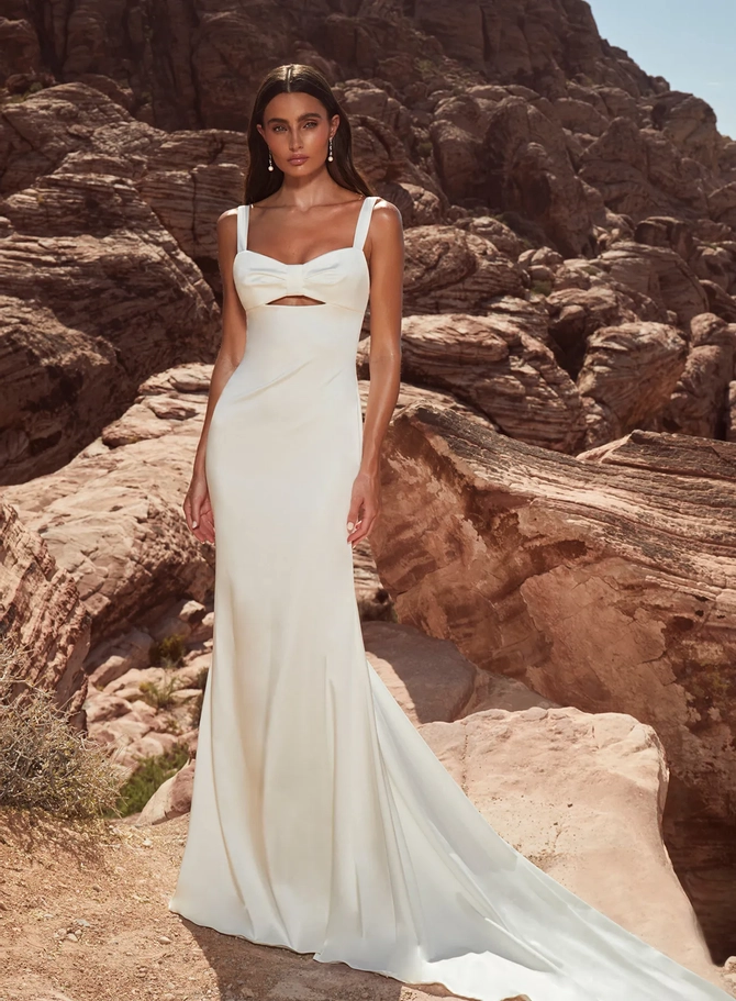 La Perle by Calla Blanche - LP2404 | Weddings by Debbie