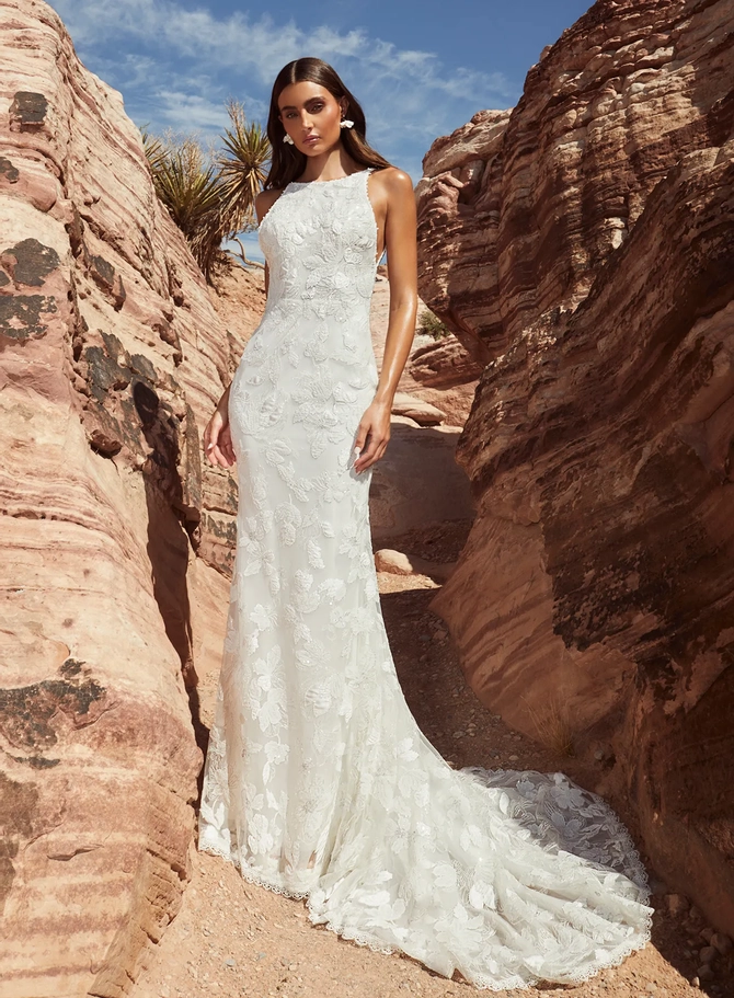 La Perle by Calla Blanche - LP2424 | Weddings by Debbie