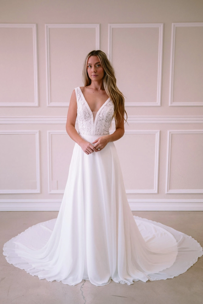 Nantes Collection by Evelyn Bridal - Jessica | Adore Bridal