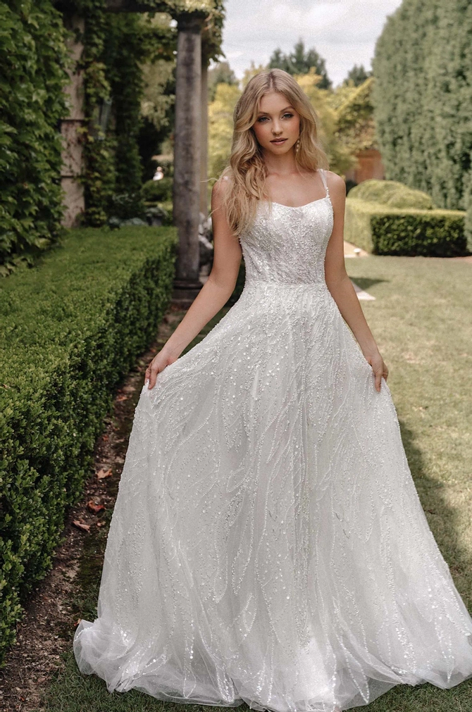 La Premiere - LPWNK22280 | JJ Kelly Bridal