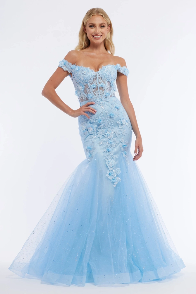 Vienna Prom - 82040 | The Red Carpet
