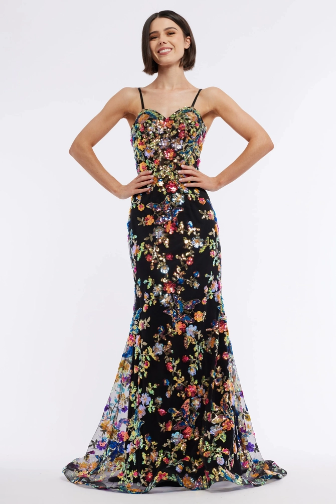 Vienna Prom - 8870 | The Red Carpet