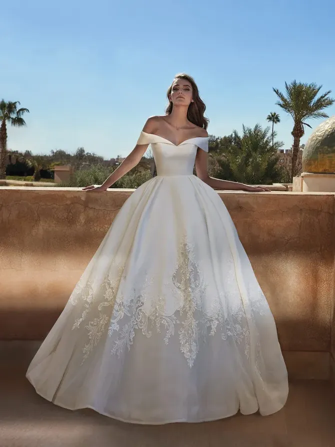 Pronovias | Bridal Boutique Lewisville - loa | Bridal Boutique Lewisville