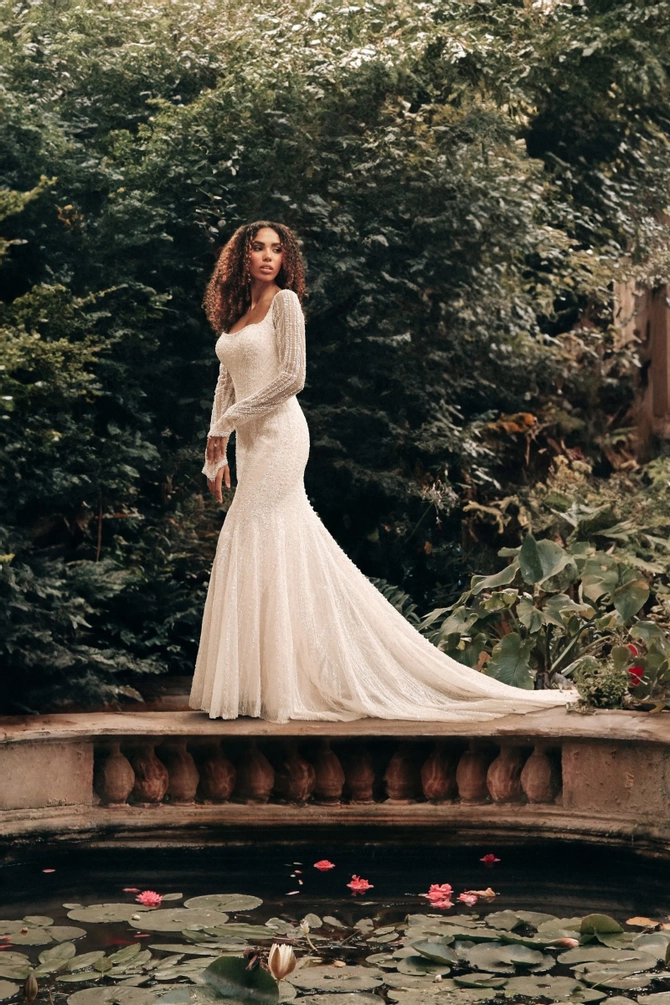 Disney Fairy Tale Weddings | Bridal & Veil - DP408 | Bridal & Veil