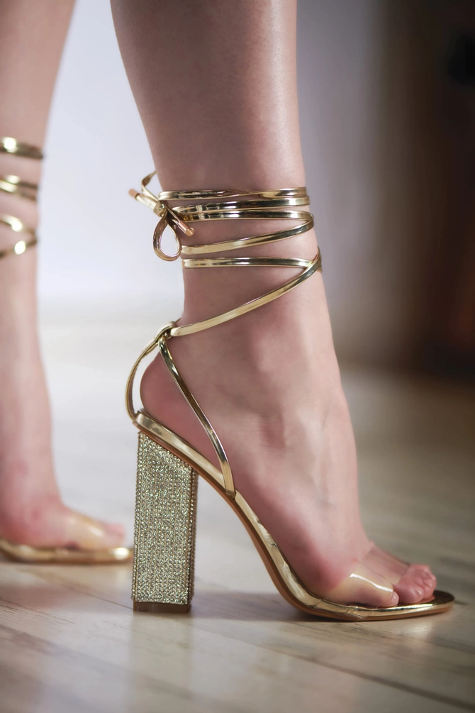 Benjamin Walk - Bowie | Martha Bridal