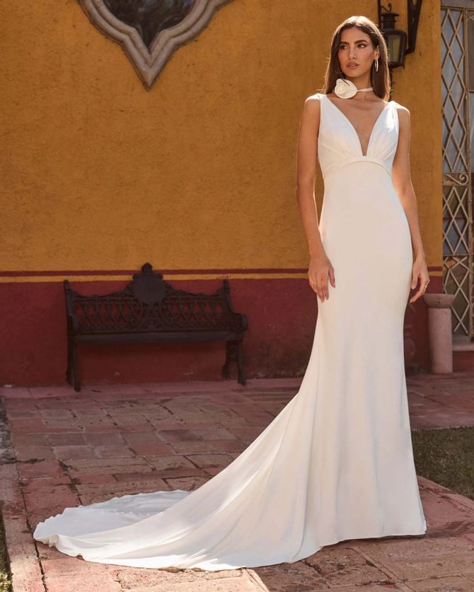 La Perle by Calla Blanche - Tina | Weddings by Debbie