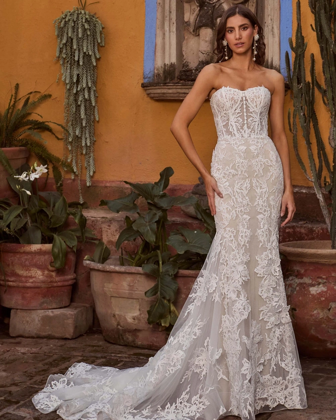 La Perle - LP2450 | House of Bridal