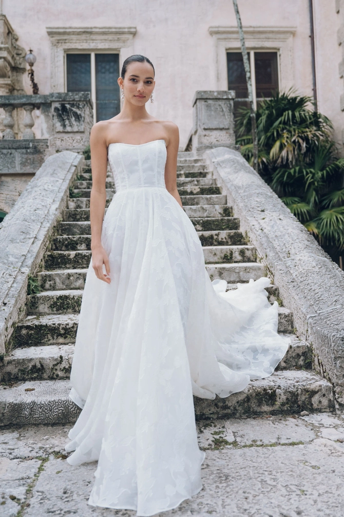 Jenny Yoo - Willa | White Lace and Promises