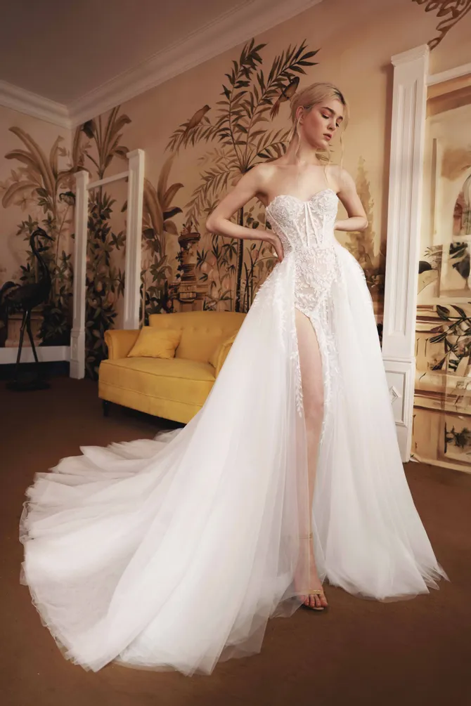 Dany Tabet | The Poinsett Bride - Ariel | The Poinsett Bride