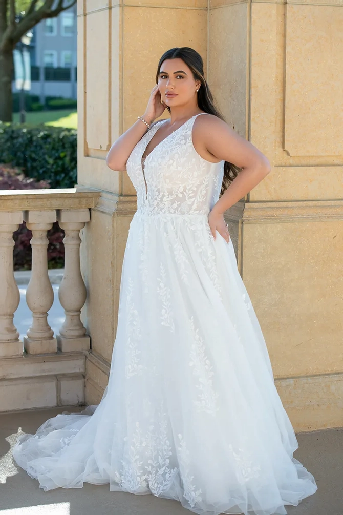 Essense of Australia Plus Size - D4007 | White Wisteria Bridal Boutique