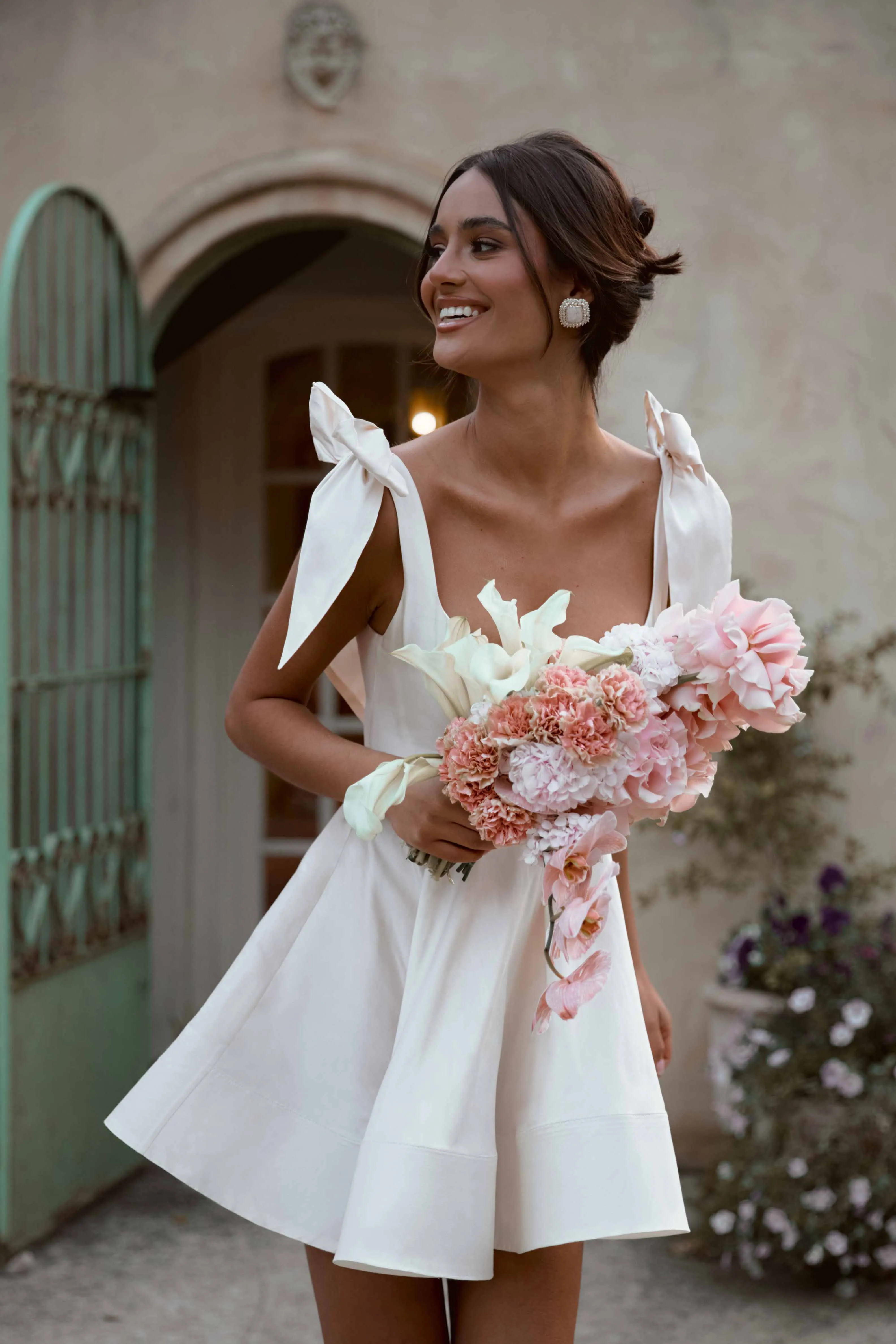 Bridal dresses | Exquisite Bride