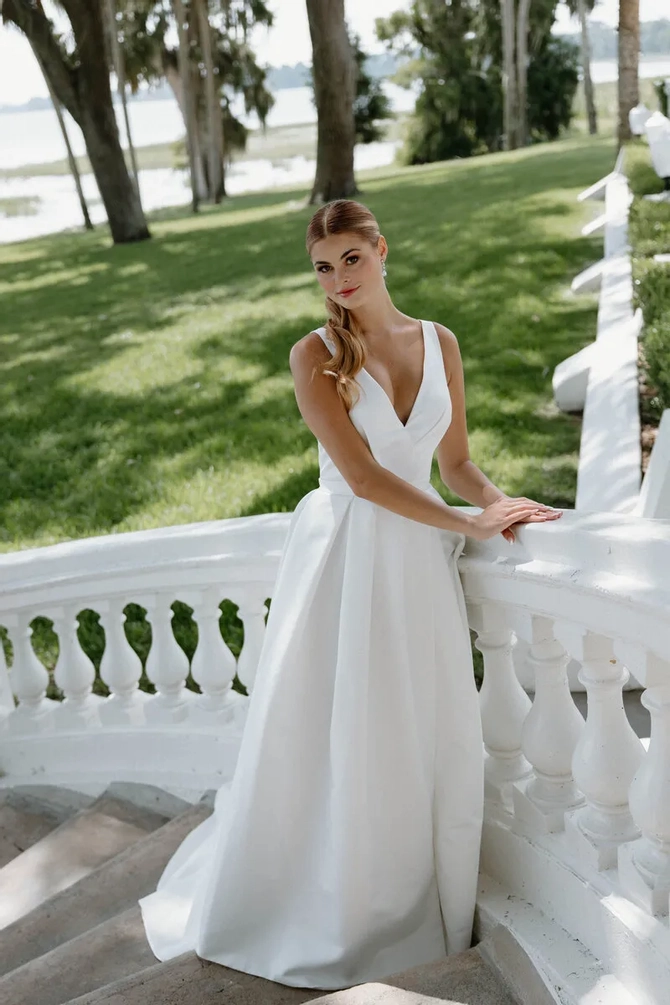 Flores by Angel Rivera | Angel Rivera Bridal Atelier - Geranium | Angel ...