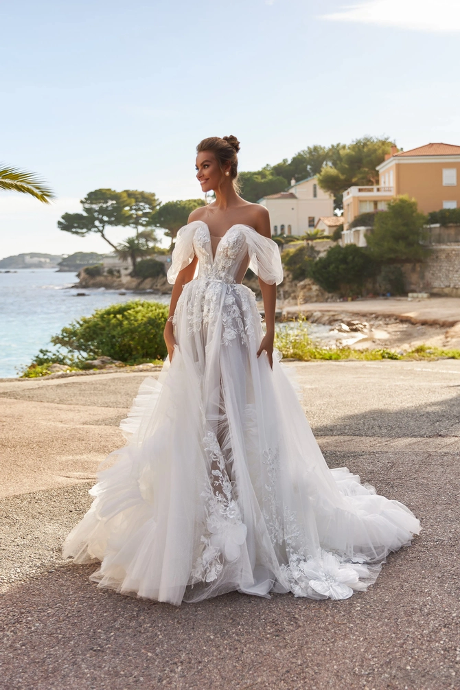 Oksana Mukha | Magnolia Monterey - Megan | Magnolia Monterey Bridal