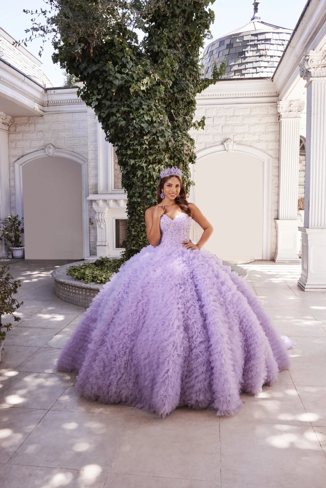 Sophia Thomas - Q195 | Twilight Prom & Pageant