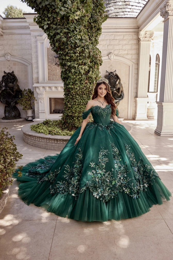 Sophia Thomas - Q197 | Sophia Thomas Designs