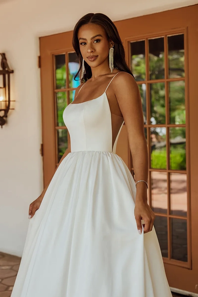 Stella York - 8024 | White Wisteria Bridal Boutique