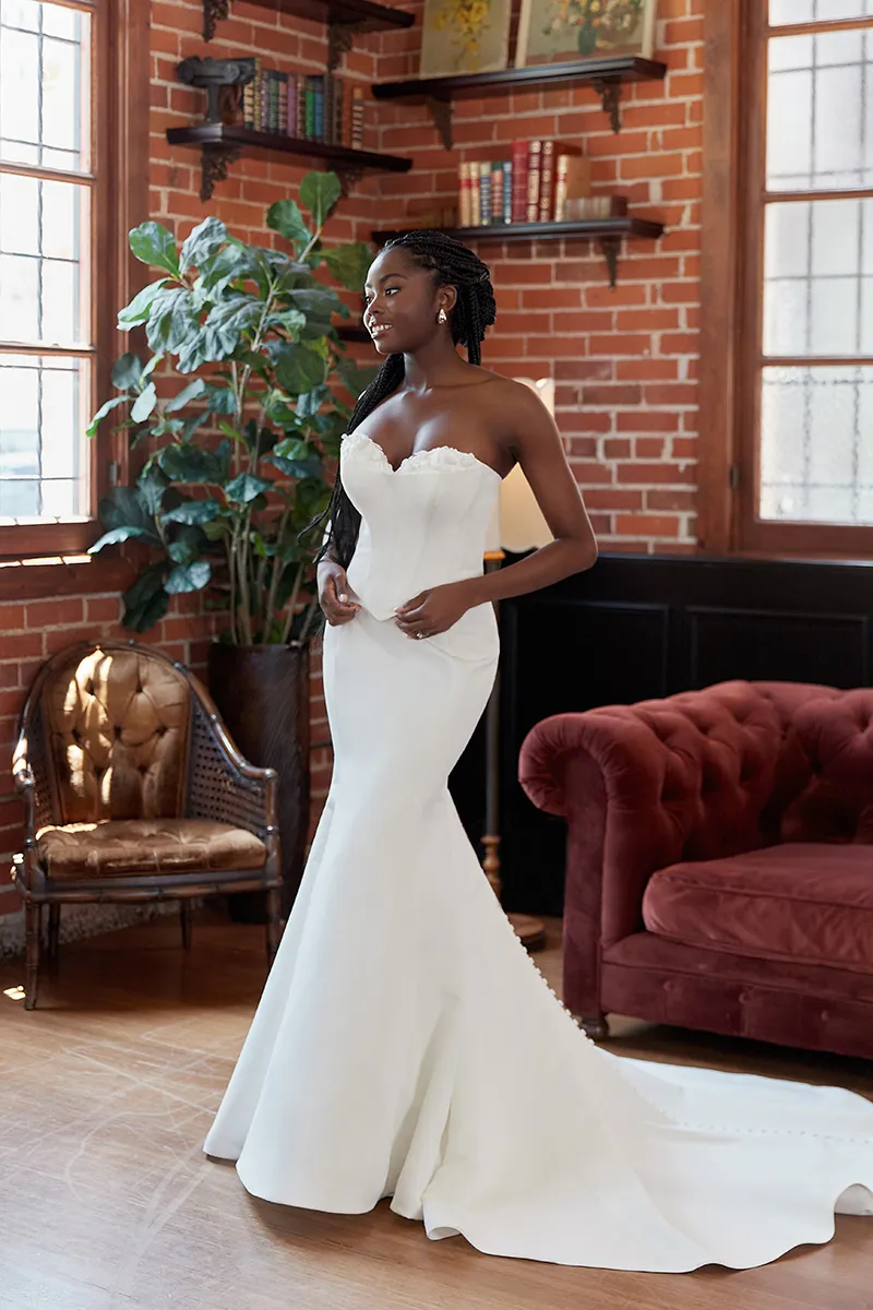 Bridal Experience | White Dress Off The Rack