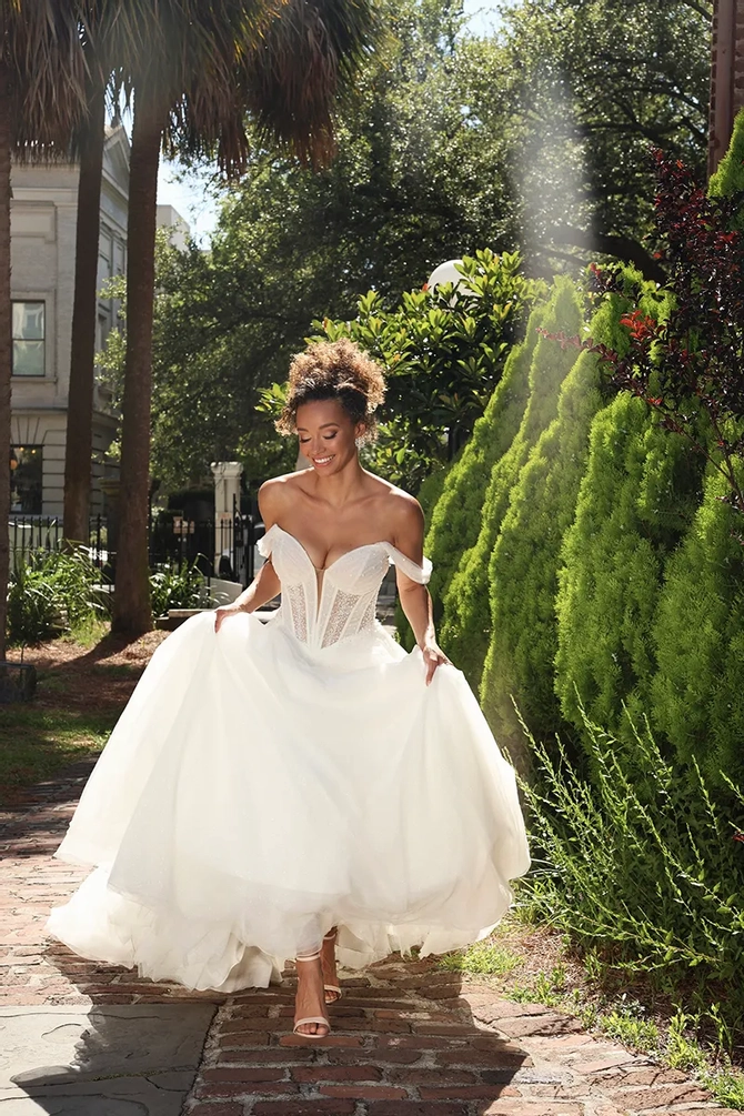 Essence of Australia Wedding Dresses | Fantastic Finds - D4130 ...