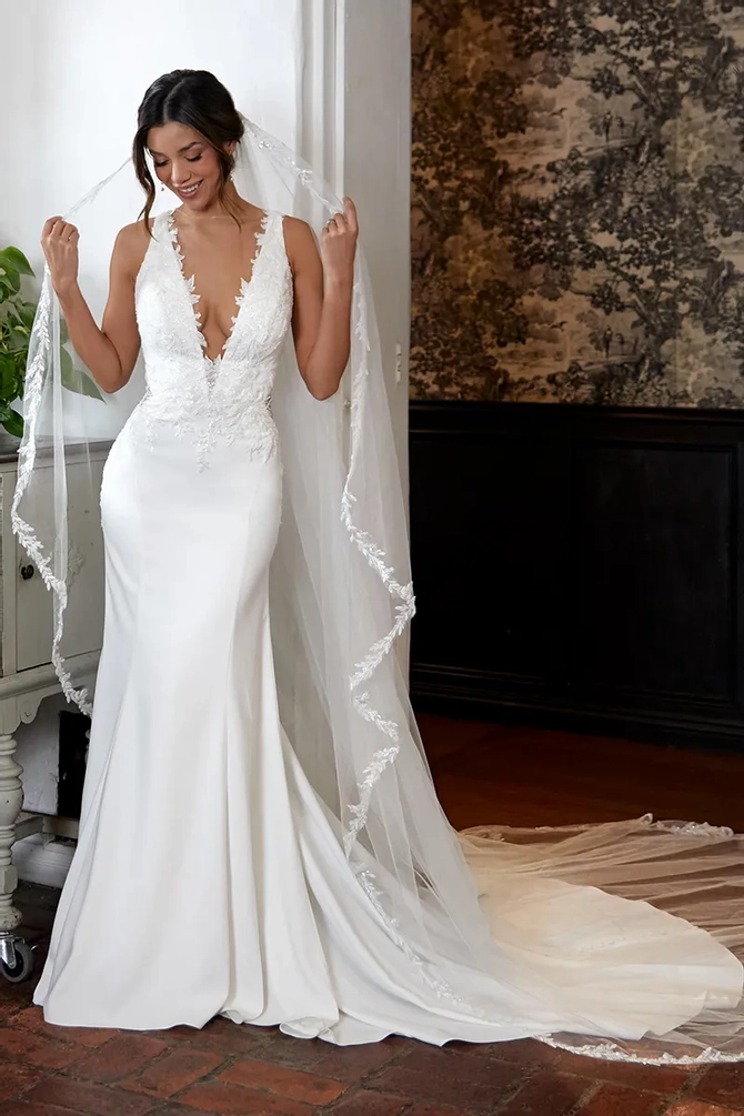 Essence of Australia Wedding Dresses | Fantastic Finds - D4155 ...