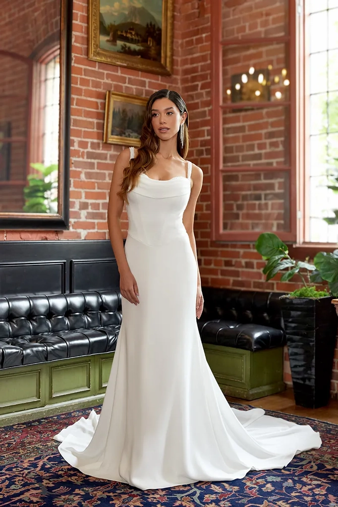 Essense of Australia - D4190 | White Wisteria Bridal Boutique