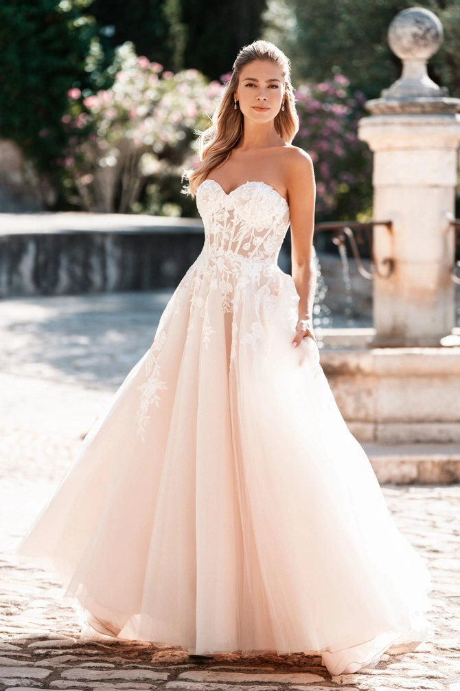 Allure - A1309 | Danielle's Bridal & Special Occasions