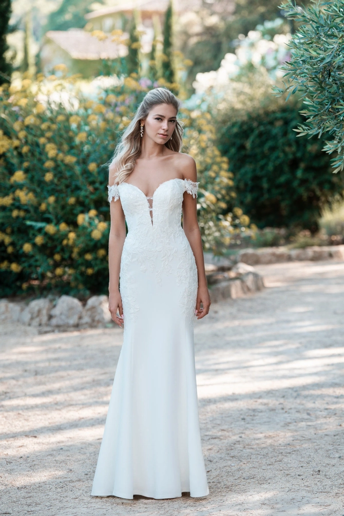 Allure - A1315 | Country Bride and Gent