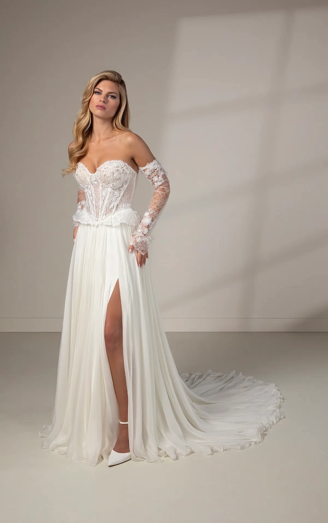 Martina Liana Luxe | Studio I Do - LE1401 | Studio I Do Bridals