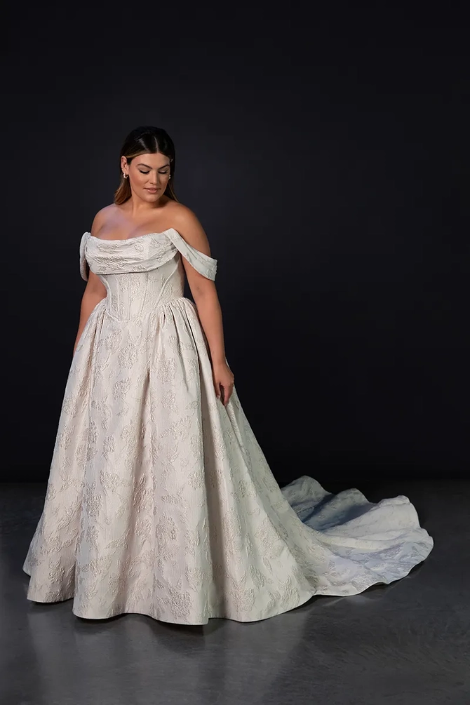 Martina Liana Plus Size - 1823PS | Town and Country Bridal
