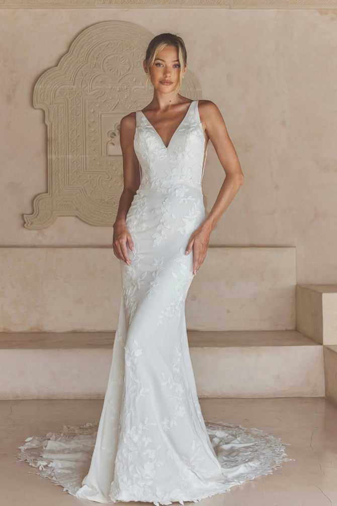 Madi Lane - Lancaster | Aimee Bridal Couture
