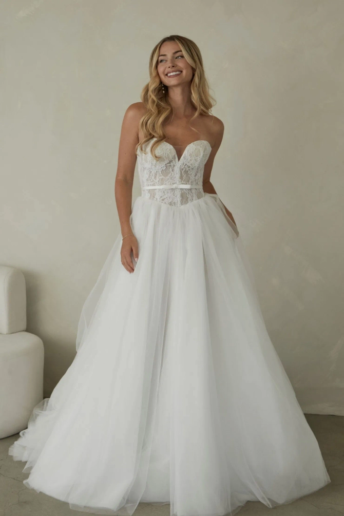 Serene by Madi Lane - SR2516 | Grand Bridal