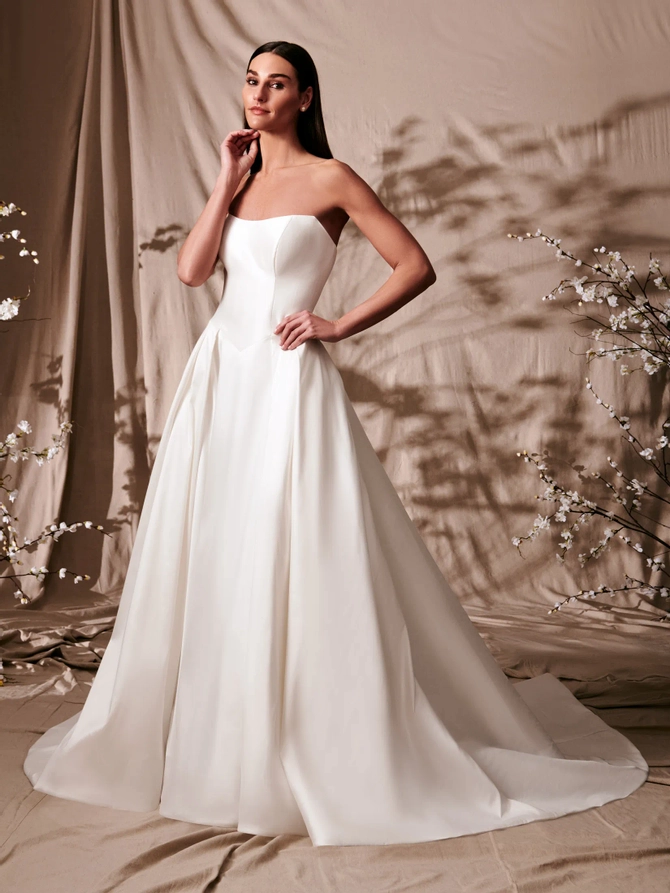 Kelly Faetanini | The Bridal Loft - Hedy | The Bridal Loft