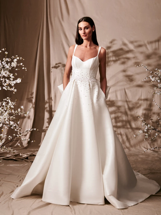 Kelly Faetanini | The Bridal Loft - Loren | The Bridal Loft
