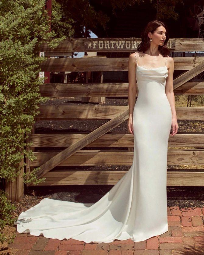 La Perle by Calla Blanche - LP2502 | Bridal & Veil