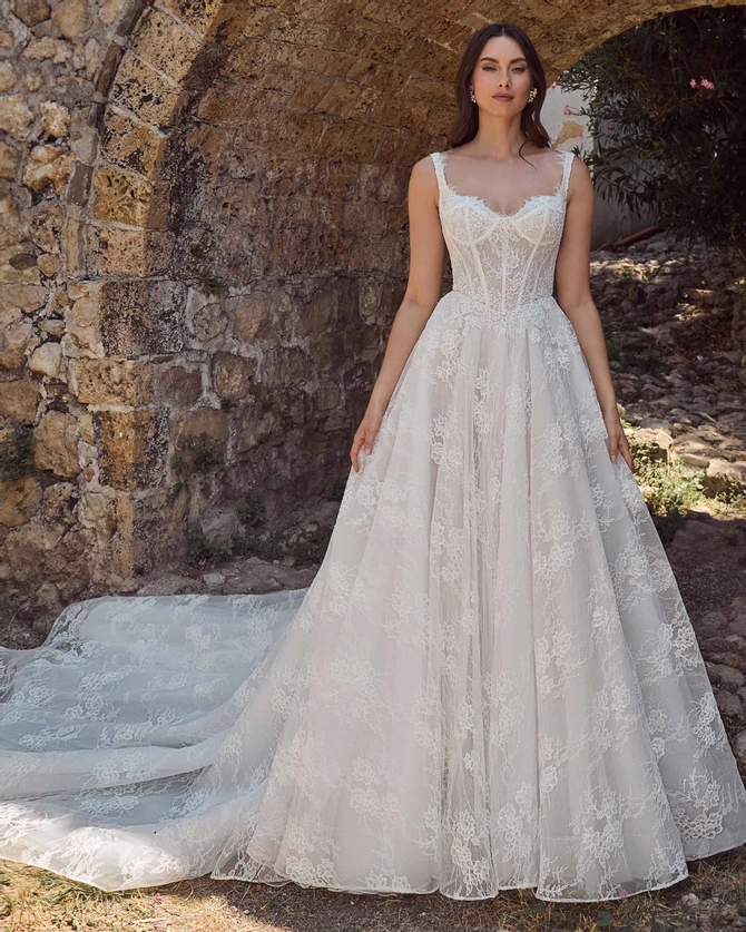 Calla Blanche - 125119 | White Lace and Promises