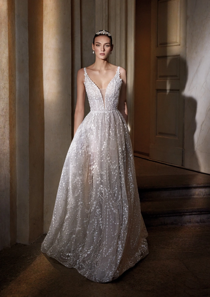 Pronovias Privee - Lulit | Bridal Boutique Lewisville