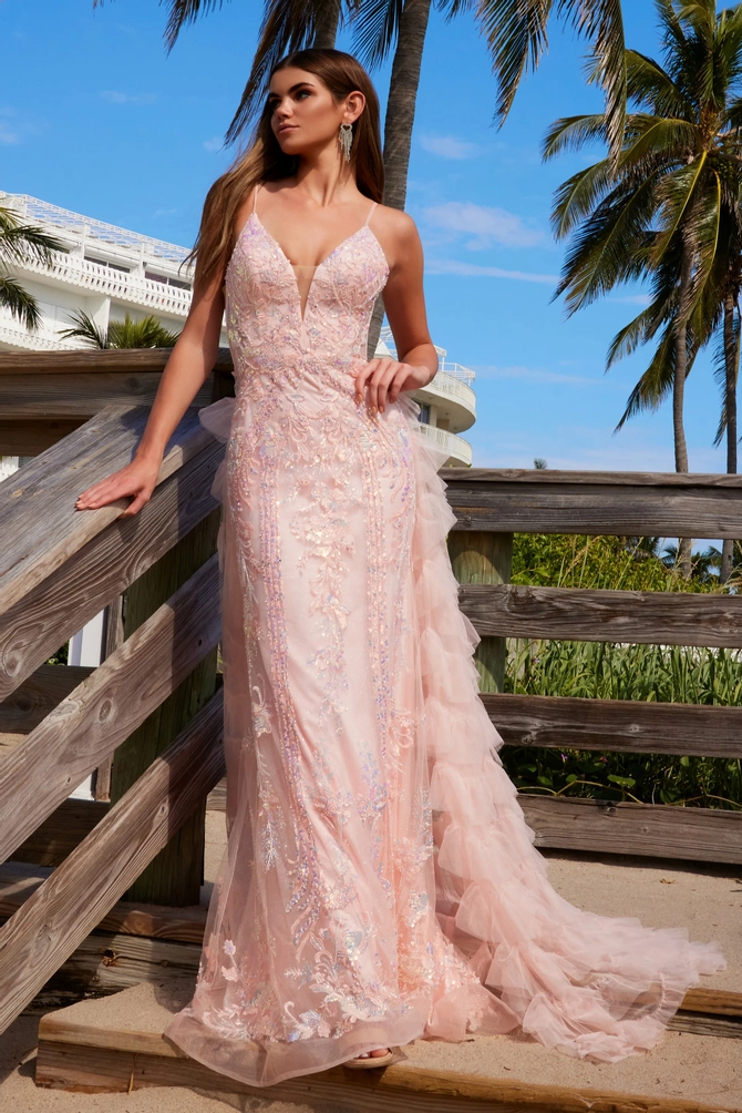 Nox Anabel | Prom & Beyond And The Prom Store - Q1542 | Prom & Beyond ...