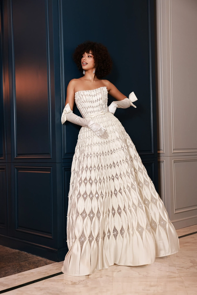 Dany Tabet | The Poinsett Bride - Merjan | The Poinsett Bride