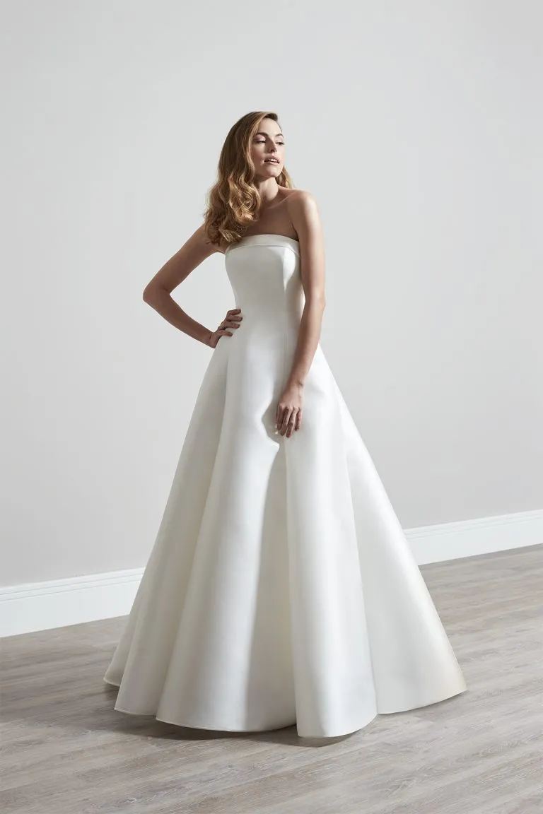 Sassi Holford Enchanted Bridal Dresses | Wander Atelier
