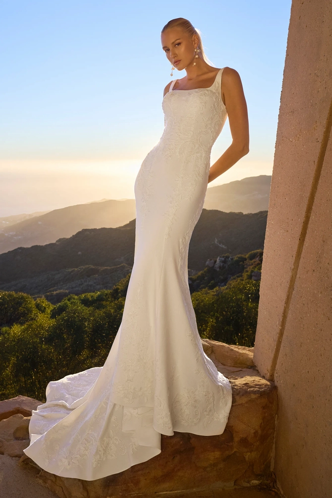 Casablanca Bridal | Zazous Bridal Boutique & Tuxedos - Malibu | Zazou's Bridal Boutique & Tuxedos