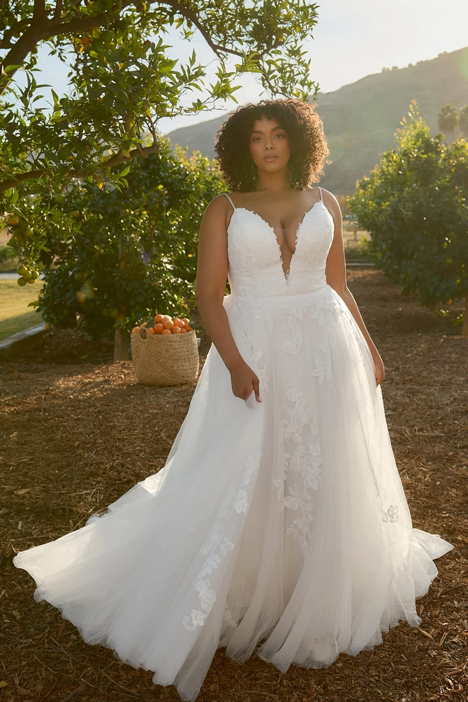 Beloved by Casablanca - BL489C | White Wisteria Bridal Boutique