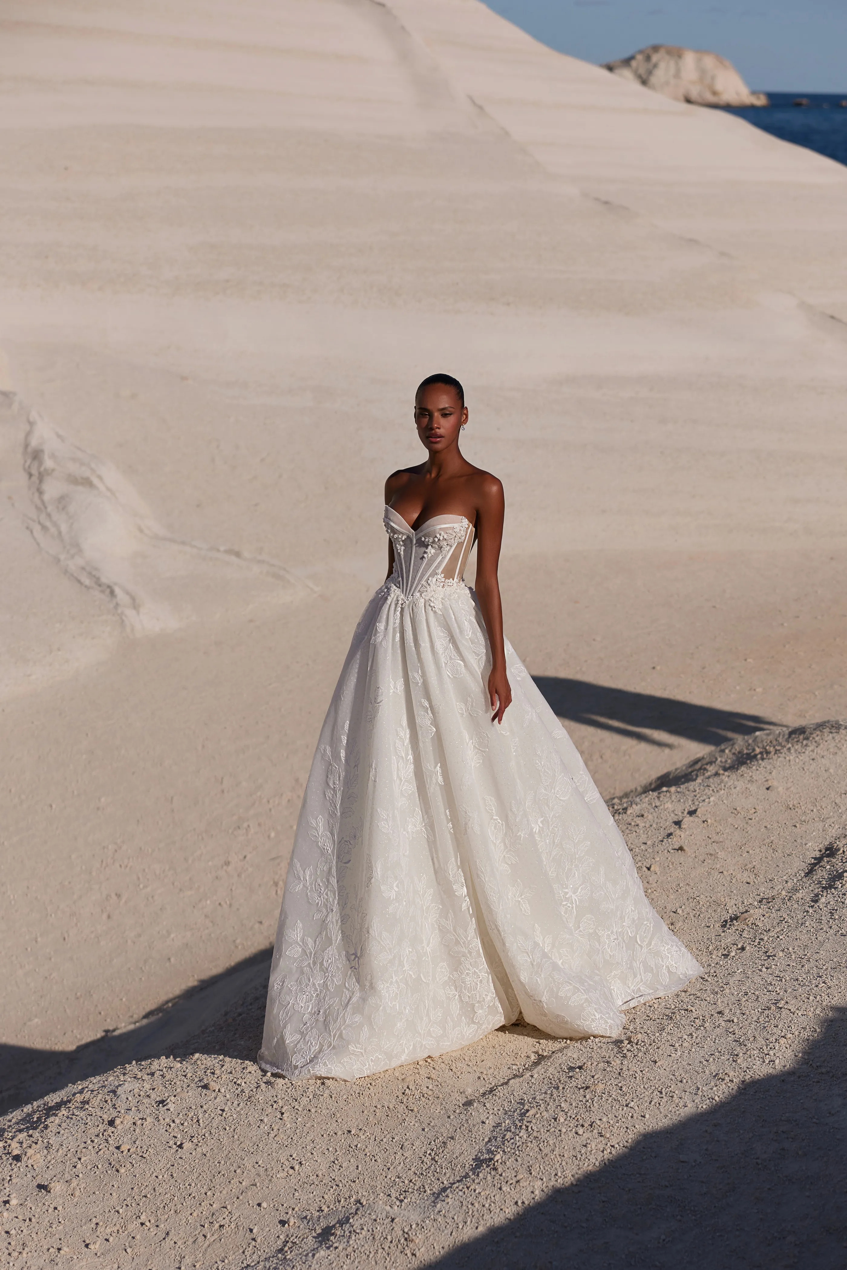 Eva Lendel | Bella Lily Bridal